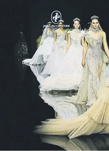 La moda ‘bridal' brilla en Barcelona - PressReader