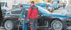 Unfall mit Richards BMW: Klage gegen Lugner-Witwe - PressReader
