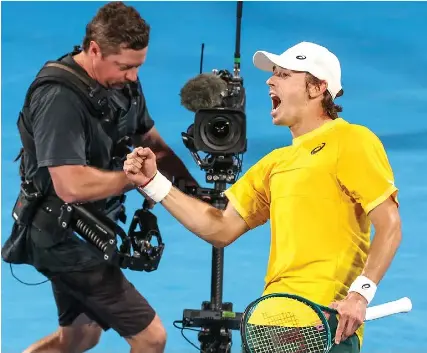 De Minaur wins but australia crash to argentina - PressReader