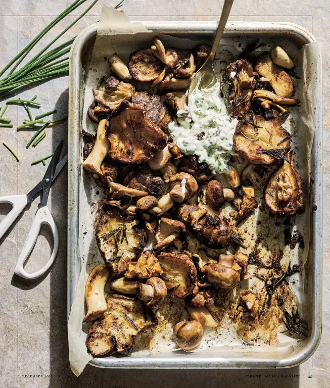 Roast Jerusalem artichokes with mushrooms and baked garlic cream - PressReader