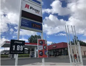 Essence : la concurrenc­e cause des écarts de prix entre le Lac-Saint-Jean et le Saguenay ...