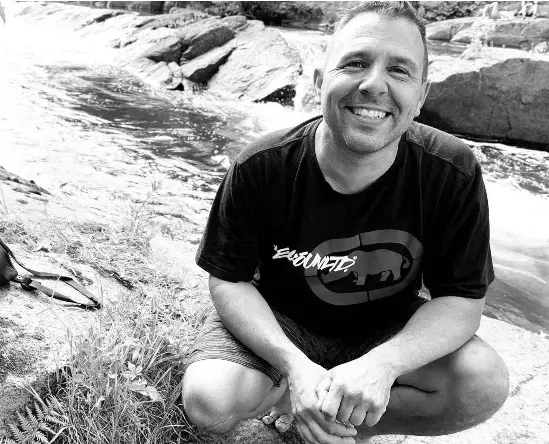 Absolution pour un étrangleur parce que c’est un militaire - PressReader