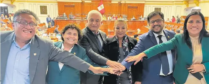 Las bancadas indecisas - PressReader