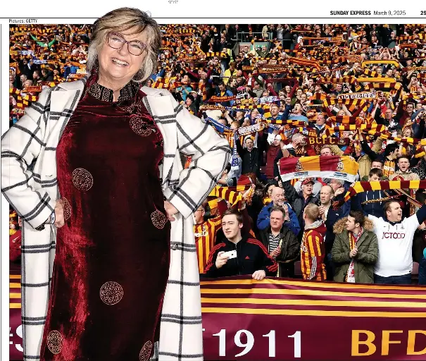 The Bantam of the Opera! Lesley gets fans singing - PressReader