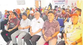 Youths urged to join associatio­ns - PressReader