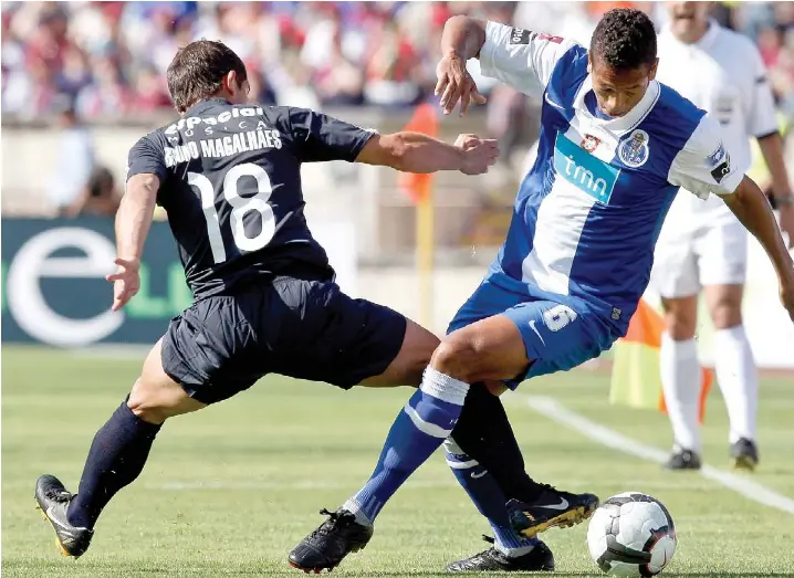 AZUL CLARO - PressReader