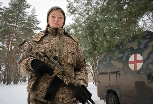 Citizen journalism? Despite 7 billion smartphone­s, most stories remain hidden - PressReader