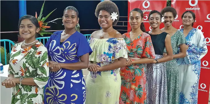 7 Contest Sugar Festival Crown - PressReader