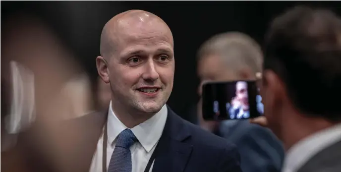 Flynn takes on Brookmyre in big sweepstake final - PressReader