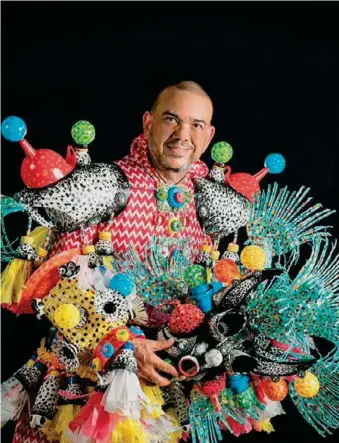 Luis Rivas y los Diablos Ecológicos: el plástico convertido en arte y ...