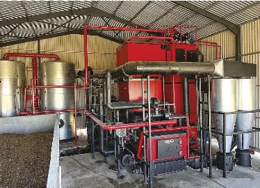 Hoendermis speel klaar met gas - PressReader