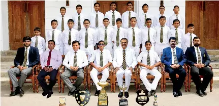 2022 was a season to remember for Royal water polo squad - PressReader