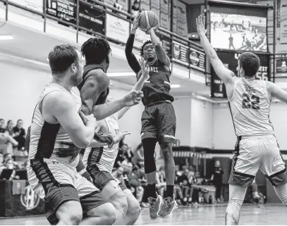 Hurricanes sweep basketball games - PressReader