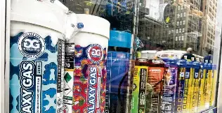 Experts: Nitrous oxide to get high a danger to brain - PressReader