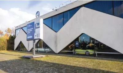 Verdachte in drugsdossi­er Costa veilt oldtimers via oude toonzaal van ...