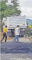 Transporti­stas bloquean carretera en Esmeraldas para exigir atención vial - PressReader