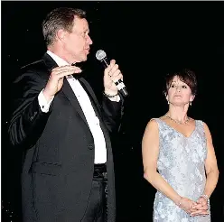 Arts center fundraiser delivers sights and sounds of New York ...