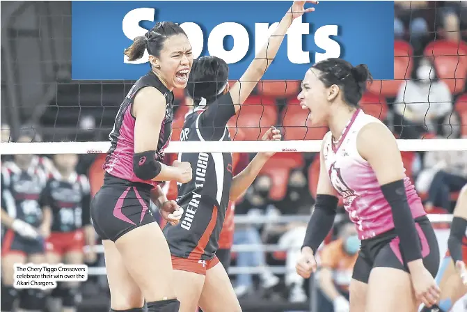 Crossovers rally past Chargers, grab lead - PressReader