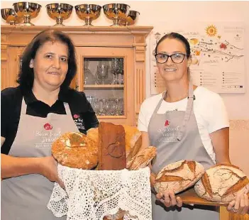 Das „Auge Gottes“wacht über ihrem Brot - PressReader