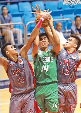 Blazers flatten Pirates, join NC top 4 - PressReader