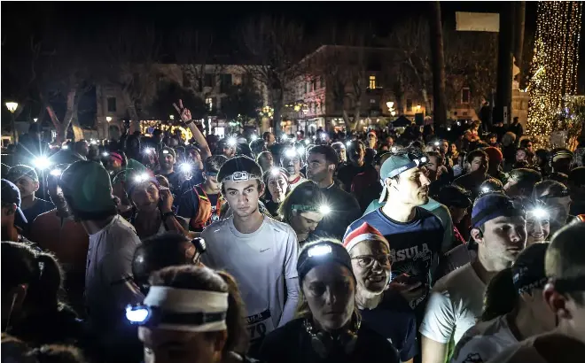 Fête et solidarité pour le premier city trail Lisula di notte - PressReader