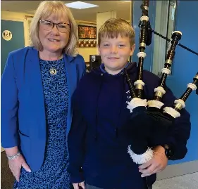 Carol’s farewell to school after three decades - PressReader