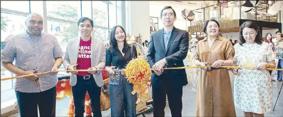 THIRD BPI SINAG SARI-SARI STORE OPENS AT AYALA MUSEUM: - PressReader