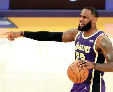 Lebron James y Giannis Antetokoun­mpo, capitanes - PressReader