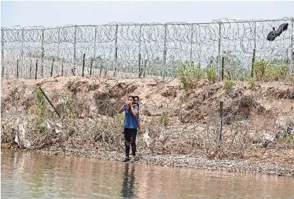 Fake lawyer gets 14 years in border-crossing scam - PressReader