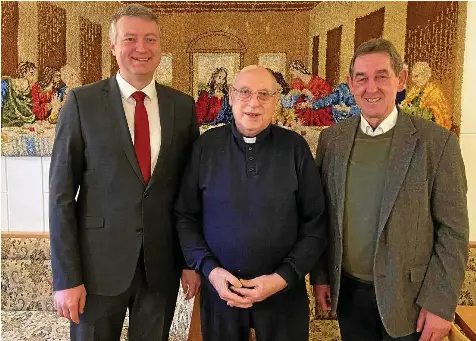 Ein Festtag im Kloster St. Wigberti: Pater Franz Schwarz wird 80 ...