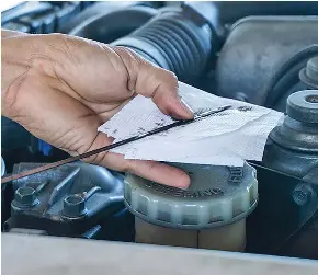 Top 10 DIY car maintenanc­e tips - PressReader