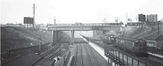 The last days of steam on the Central Line - PressReader