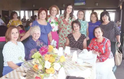 DESPIDE SU SOLTERÍA CON BRUNCH - PressReader