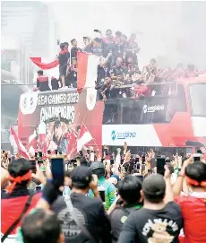 Thousands line streets to salute triumphant Indonesian team - PressReader