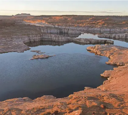 Water levels plunge at huge Western reservoir - PressReader
