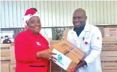 MPLA faz entrega de medicament­os - PressReader