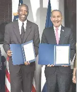 Mescyt y el ICDA firman acuerdo favorece a ocho estudiante­s de RD ...