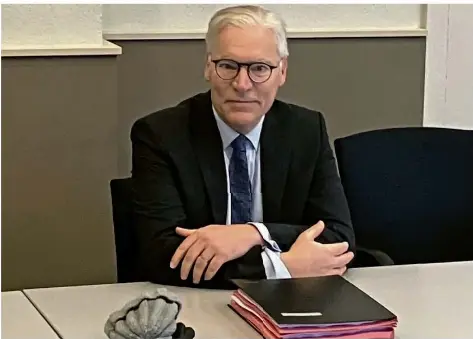 Ex-Chefarzt lehnt Vergleich mit Uniklinik ab - PressReader