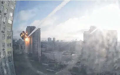 Ukraine resists bid to seize Kyiv as Russia presses on with invasion ...