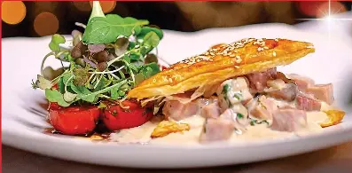 CREAMY GARLIC MUSHROOMS & HAM VOL AU VENT WITH TOMATO SALAD - PressReader