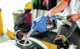 En cinco semanas, RD$2,661 millones suma el subsidio a los combustibl­es - PressReader