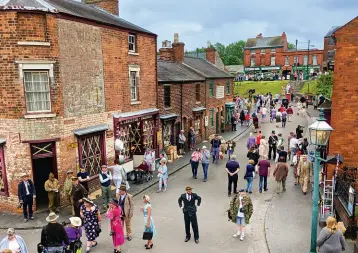 THE BOSTIN’ BLITZ - PressReader