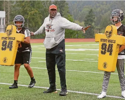 Kitsap’s longest-tenured coach leaving sideline | Kitsap Sun | PressReade­r