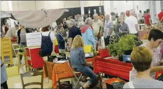 Marché couvert : près de 300 clients pour l’inaugurati­on - PressReader