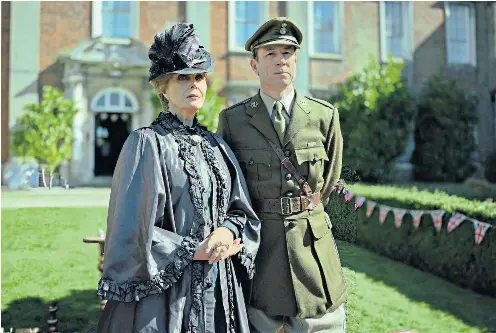 Joanna Lumley must be a shoo-in for Traitors after this festive Ghost ...