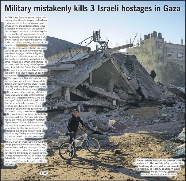 Legal file preparatio­n Australian authoritie­s urge residents to move to higher ground ...