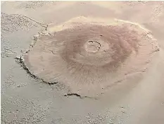 Martian mountain overshadow­s Everest - PressReader