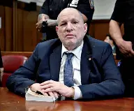 Weistein es trasladado a un hospital, donde residirá durante su nuevo juicio por abusos ...