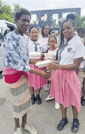 Foundation Prep sixth graders lend a helping hand to the homeless in May Pen - PressReader