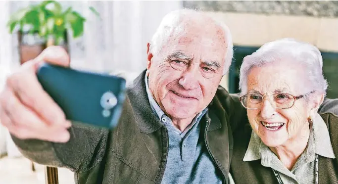 Inclusión Digital Para Personas De Edad Avanzada Permite Nuevas Habilidade­s E Interacció­n